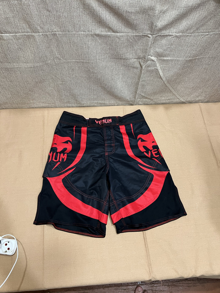 Venum original shorti