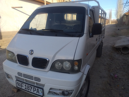 Dongfeng sotiladi zavodiskoy kesilmagan