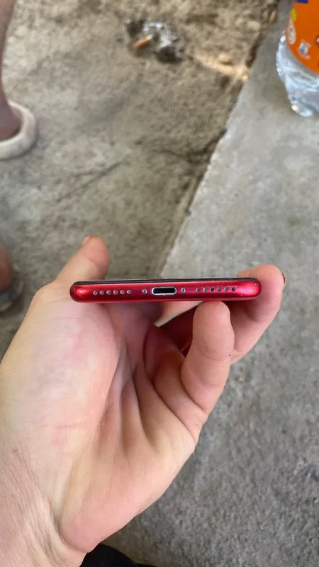 iPhone Se 64GB (2020) Red Product