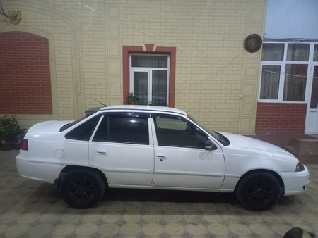 Нексия 1.6 сотилади