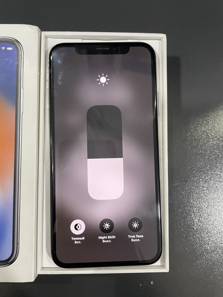 iPhone X 64gb white