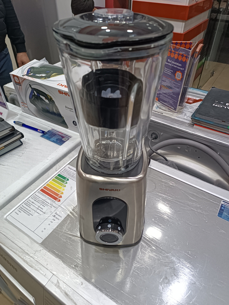 Shivaki blendir 815