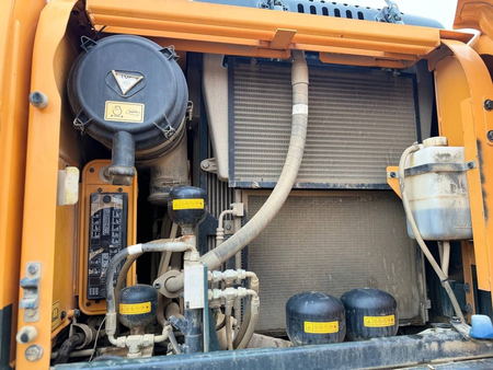 Hyundai Robex 140W  2015 yi