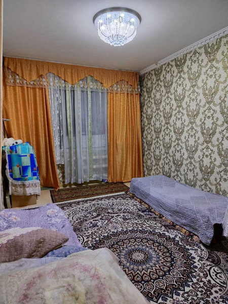 Продается квартира буюк ипак йюли художники 2/1/4 47м²
