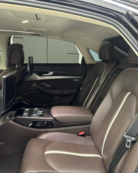 Audi S8 Long Full Option