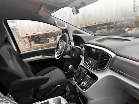 JAC M4 комфорт ва оптимал бўлган 11 ўриндиқли микроавтобус.
