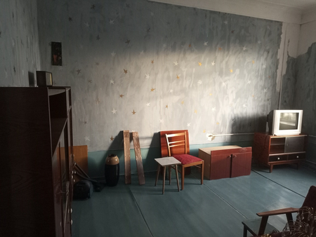 Саракулька, торец 3 этаж, Сталинка