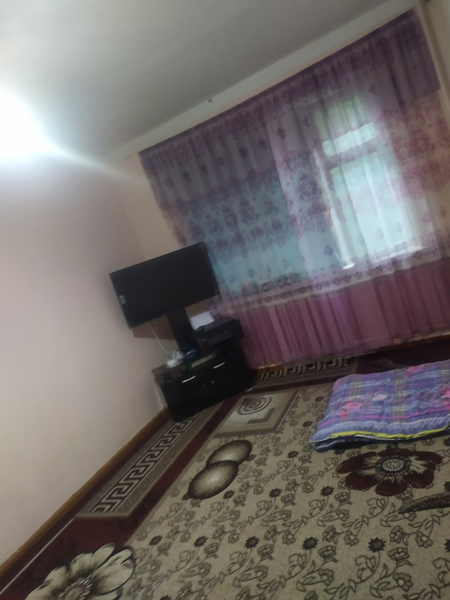 1 xonali dom 42 dom 4 qavatda