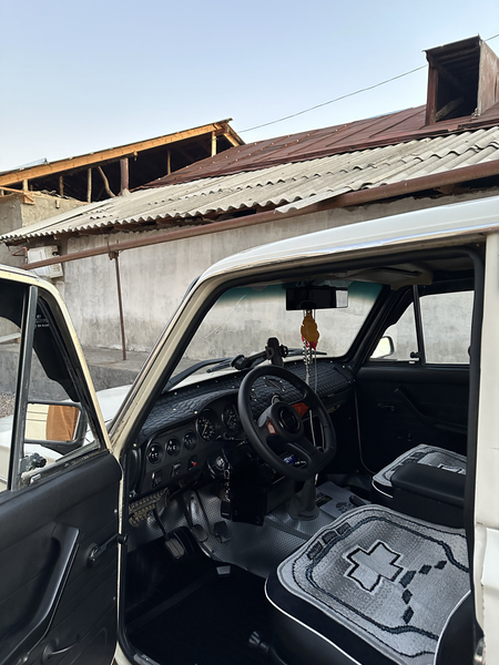 Lada 2106 ( jguli 06)