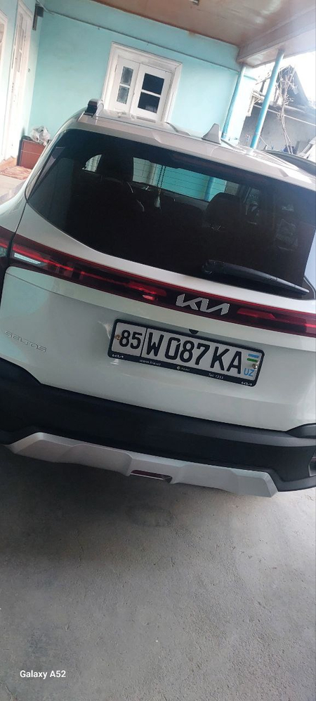 Автомобиль киа селтос
