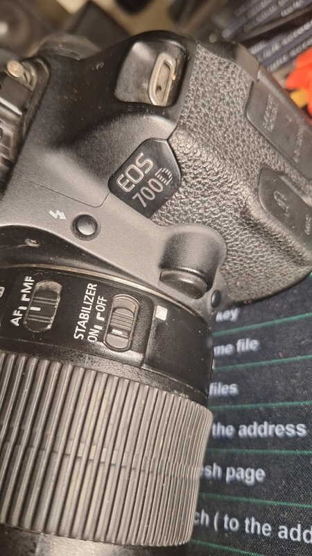 Canon 700d sotaman