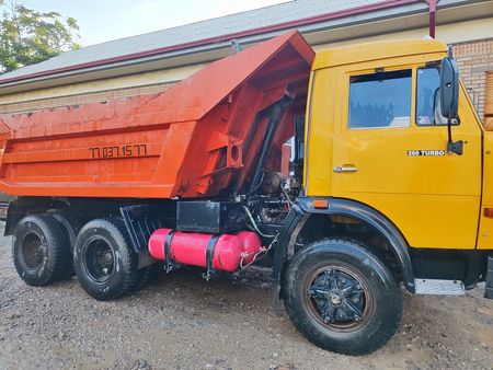 Kamaz 55111 sotiladi
