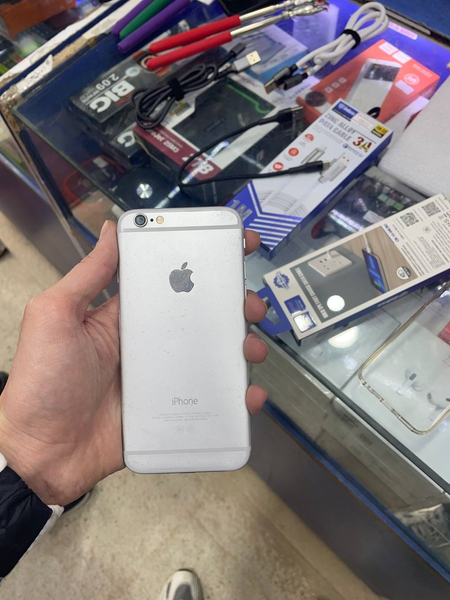 Iphone 6G 16G sotiladi