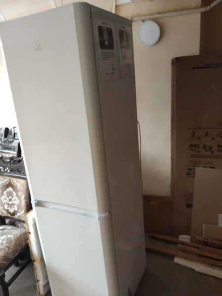 Indesit Xolodilnik