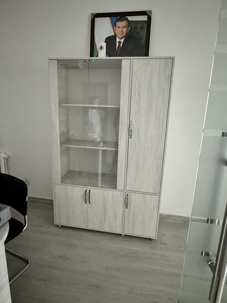 Ofis uchun Mebel