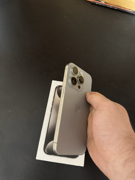 Iphone 15 pro dual