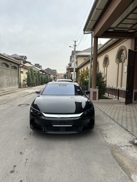 Продам BYD HAN.