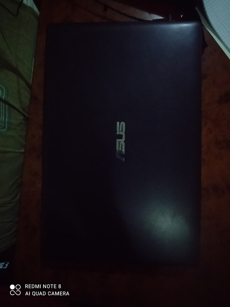 Asus komputer dokument karobka yoq