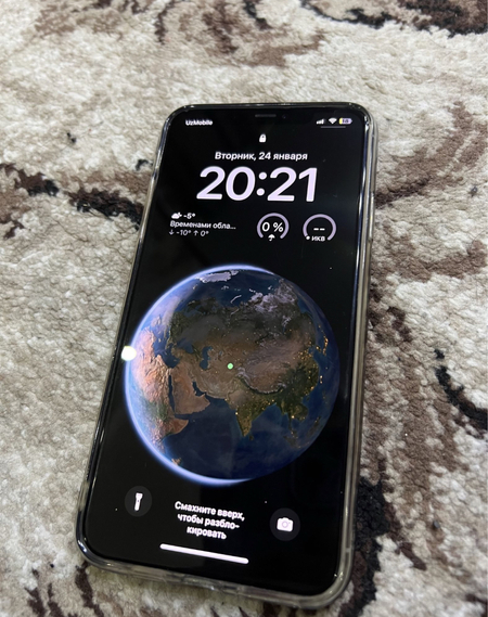 iPhone 11 pro max Gold