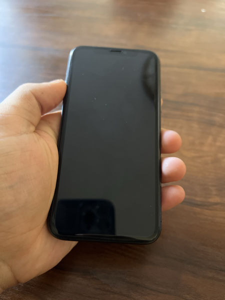 Iphone 11 pro sotiladi!