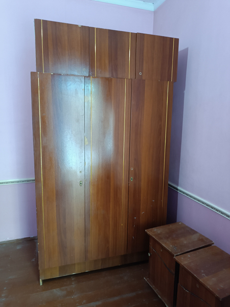Uygi mebel komplekt
