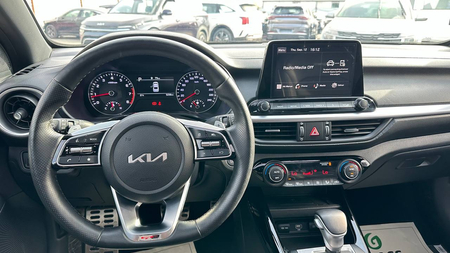 Kia cerato Gt line 2023