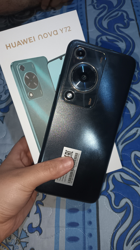 Huawei nova y72 noviy