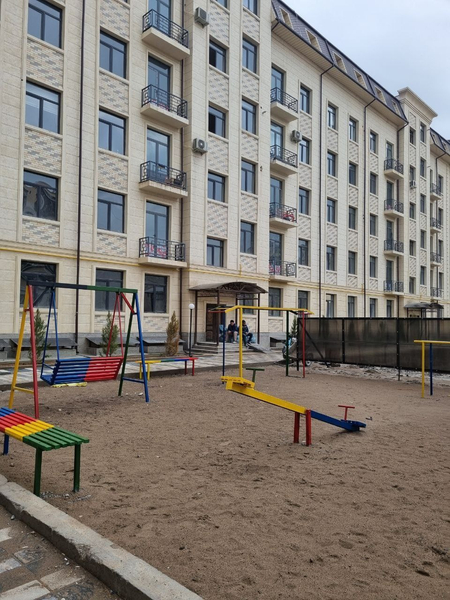 Квартира сотилади. Сергели 5.  2/3/6.  66 м²