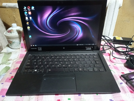 Ноутбук Toshiba dynabook R82/p