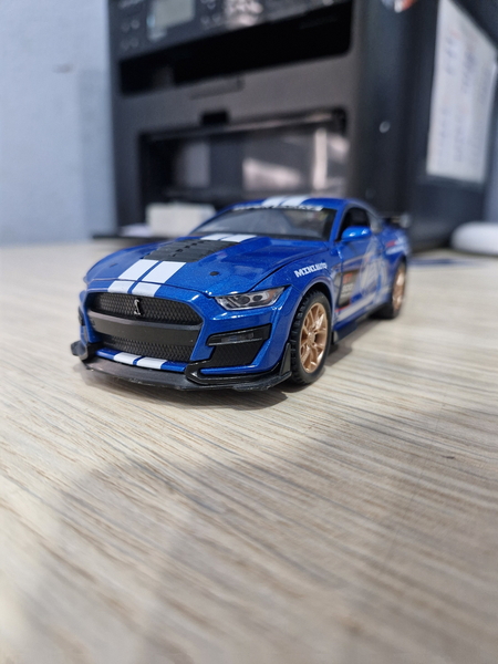 Оригинальная модель Mustang