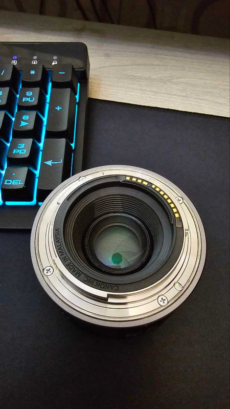 Продается объектив     RF 50 1.8 Состояние отличное