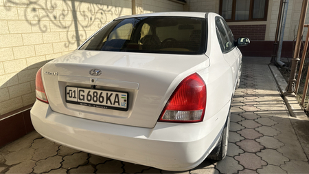 Hyundai avante xd 2001