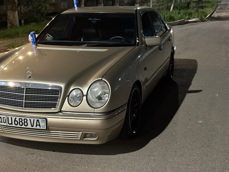 Продаётся Mercedes W210