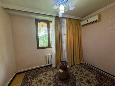 Srochna shahar markazidan(bibigondan) uy sotiladi