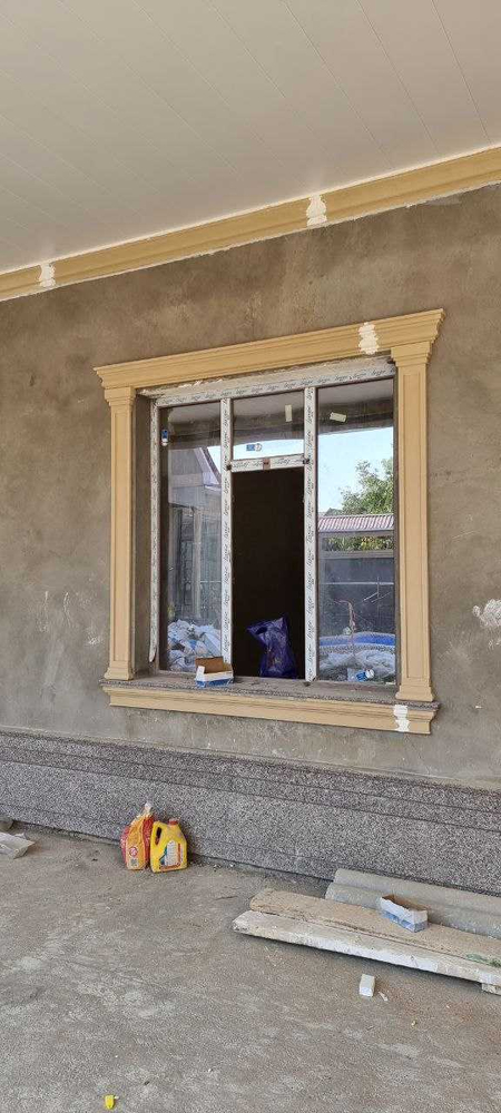 Lepka penoplast fasadniy korniz, kalonna, oynalar uchun