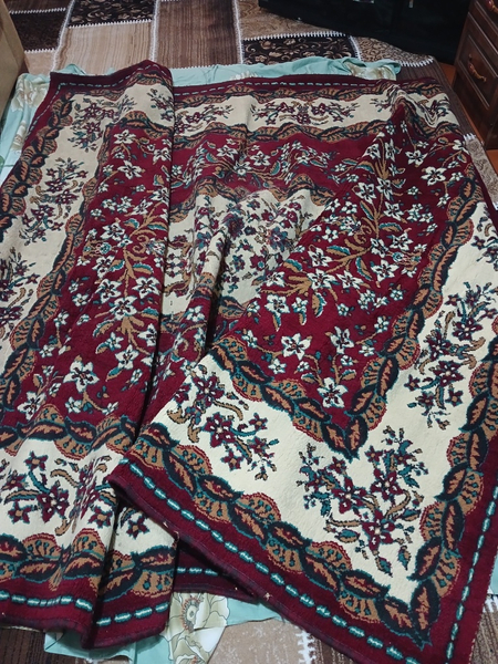 Продаётся Ковёр 3×2