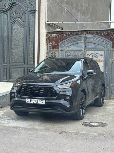 Срочно Toyota HIGHLANDER HEV   2023г. Пробег 5800км
