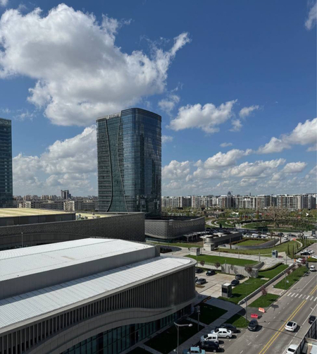 Срочно продаётся квартира в ЖК Nest One вид на Хилтон 40м2