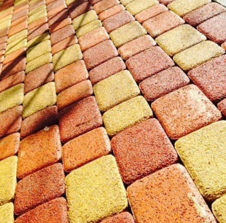 Брусчатка из мраморной крошки