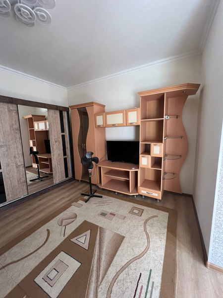 Срочно! Продажа. 1 ком. Старый сергели.