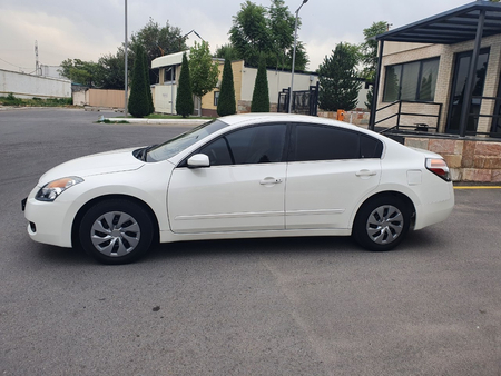Nissan Altima 2008 года