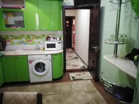 Сдаётся ква Сергели 4 кв.л 3/2/5 орентир метро турон