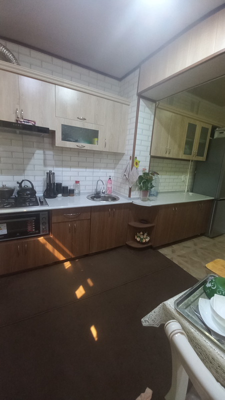 Продаётся Б/у кухонный гарнитур