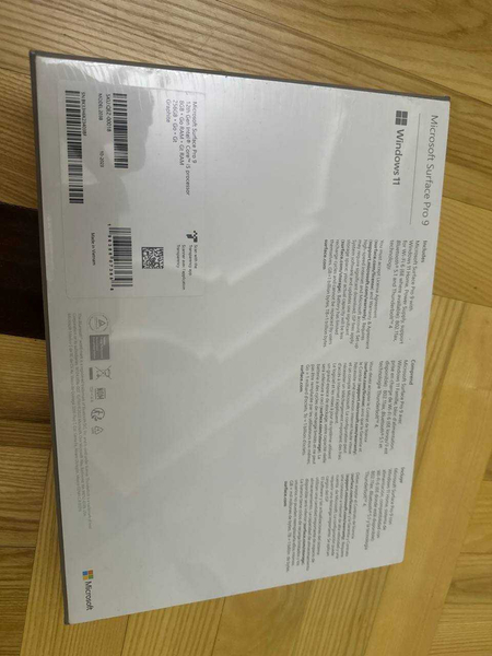 Microsoft Surface Pro 9, 256GB, Graphite