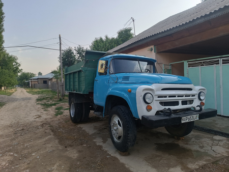 Zil 130 sotladi srochna