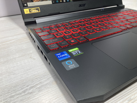1 kun 4 soat ishlagan NITRO5 i7-11800