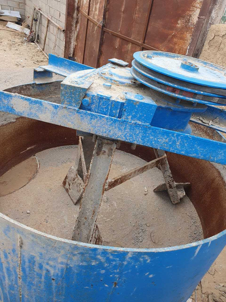 Shlakablok aparat stanok srochni sotiladi