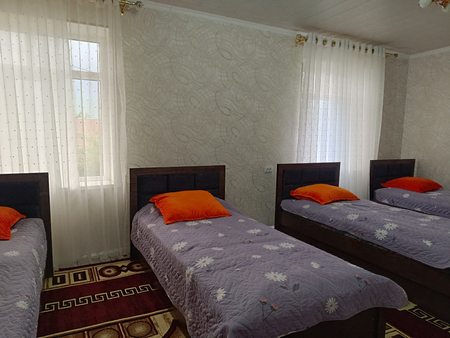 Dacha burchmulloda joylashgan