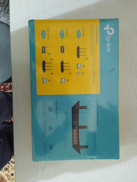 Wi fi router , ochilmagan, srocna sotiladi