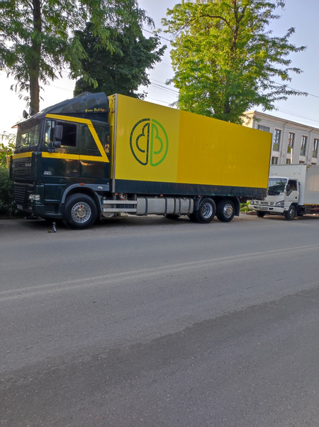Юк ташиш хизмати